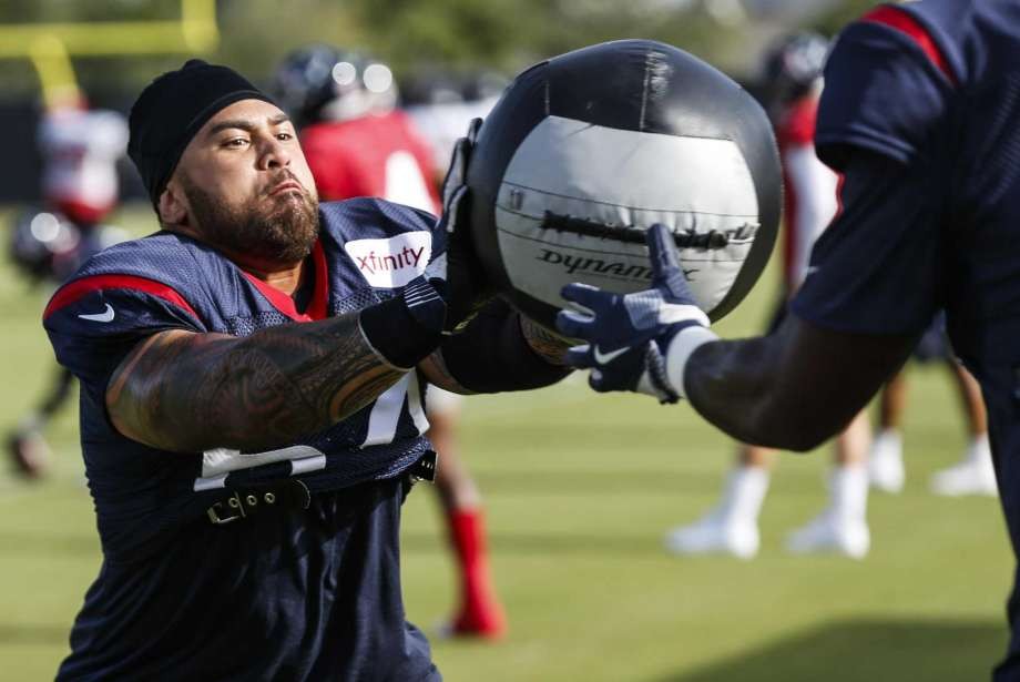 Texans place Senio Kelemete on IR, promote Tyrell Adams
