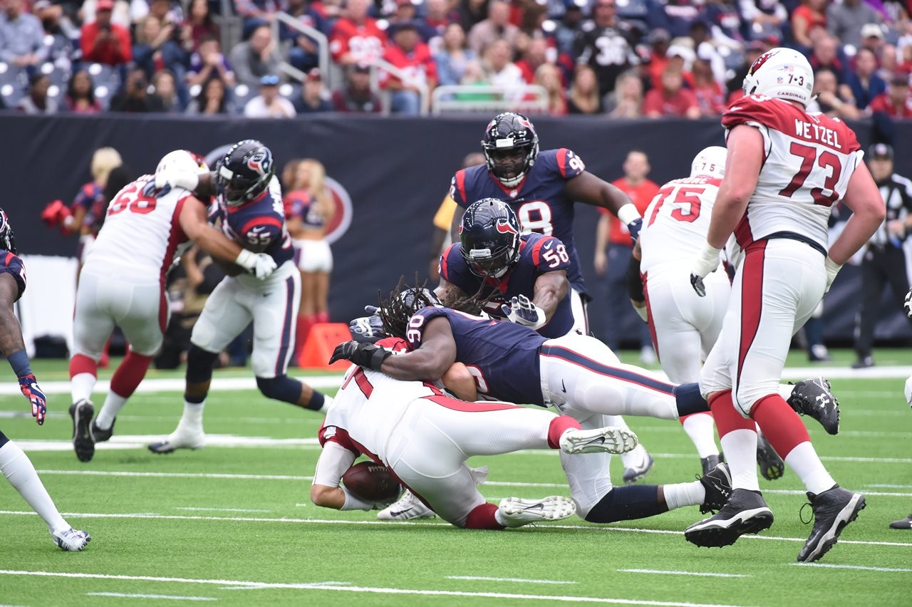 Texans overcome adversity in 31-21 win