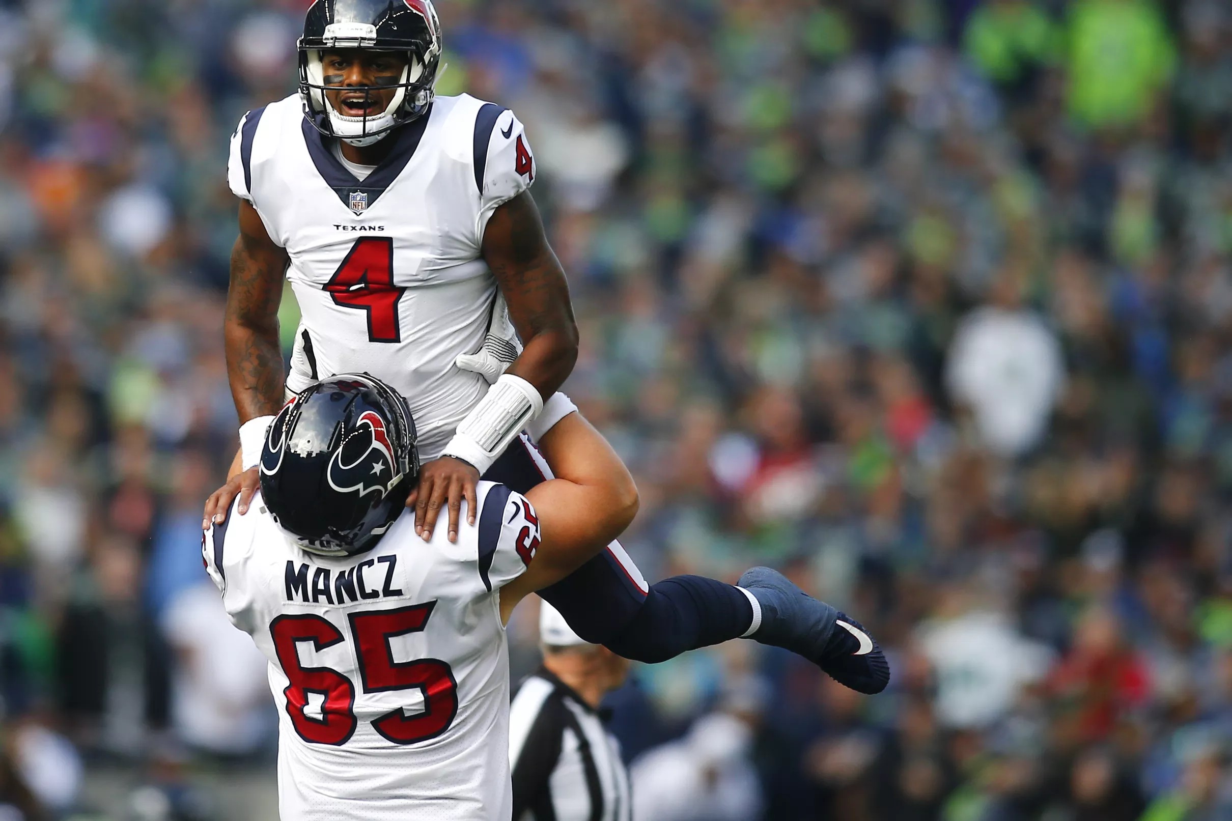 Texans Sign Greg Mancz To A Two Year Extension