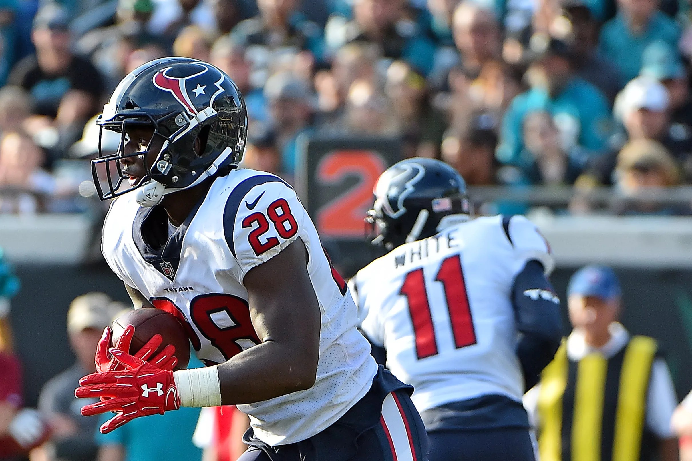 2018 NFL Free Agency: Alfred Blue Re-Signs With Texans