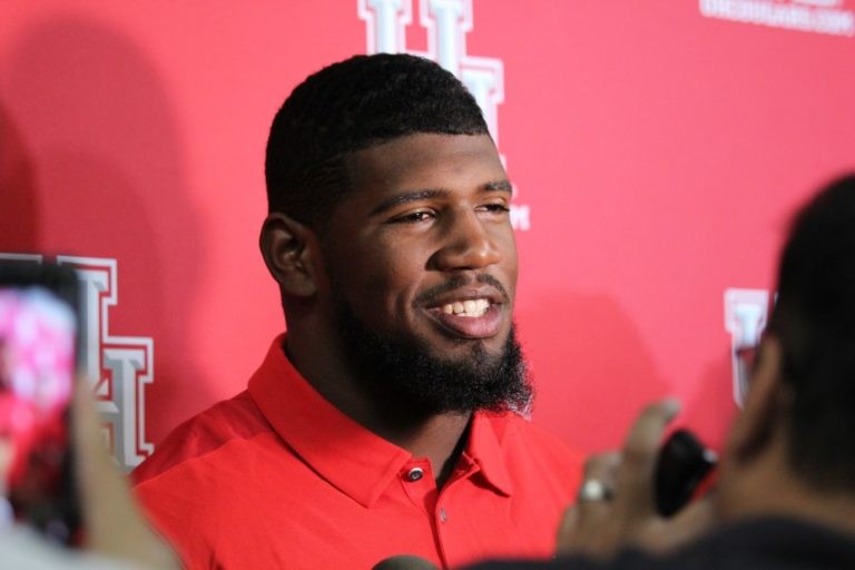 Oliver earns more preseason honors ahead of final season