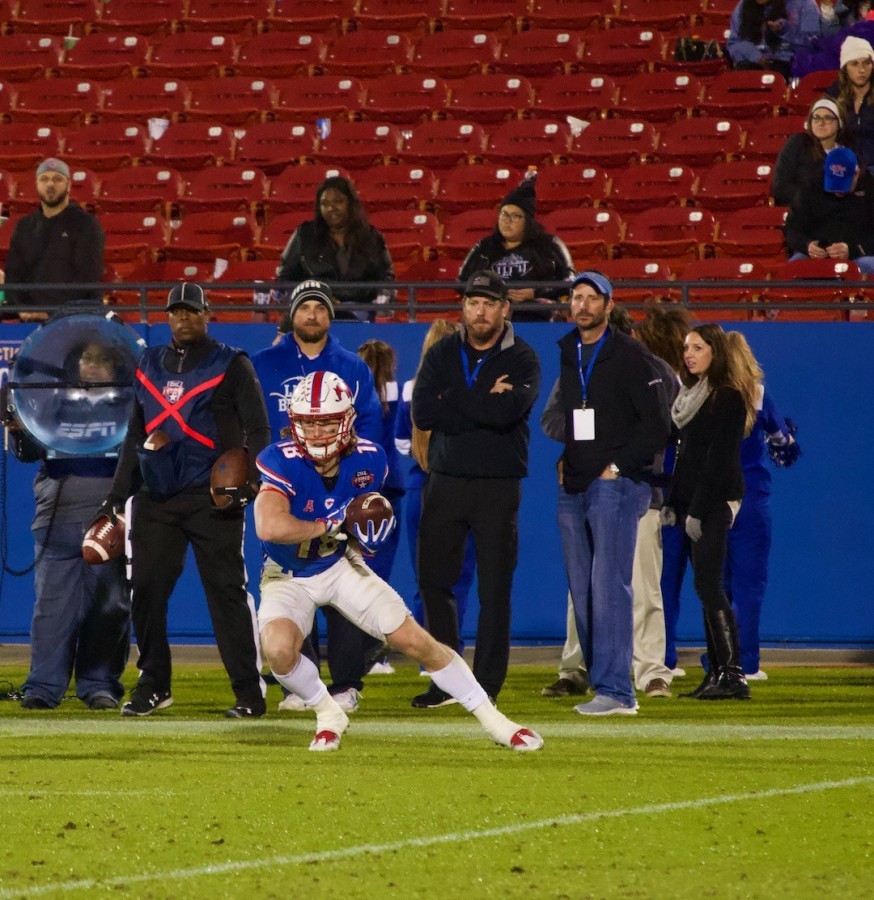 Trey Quinn declares for 2018 draft