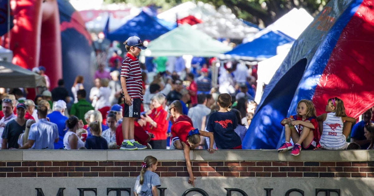 It isn't technically tailgating, but SMU's boulevards are still Texas ...