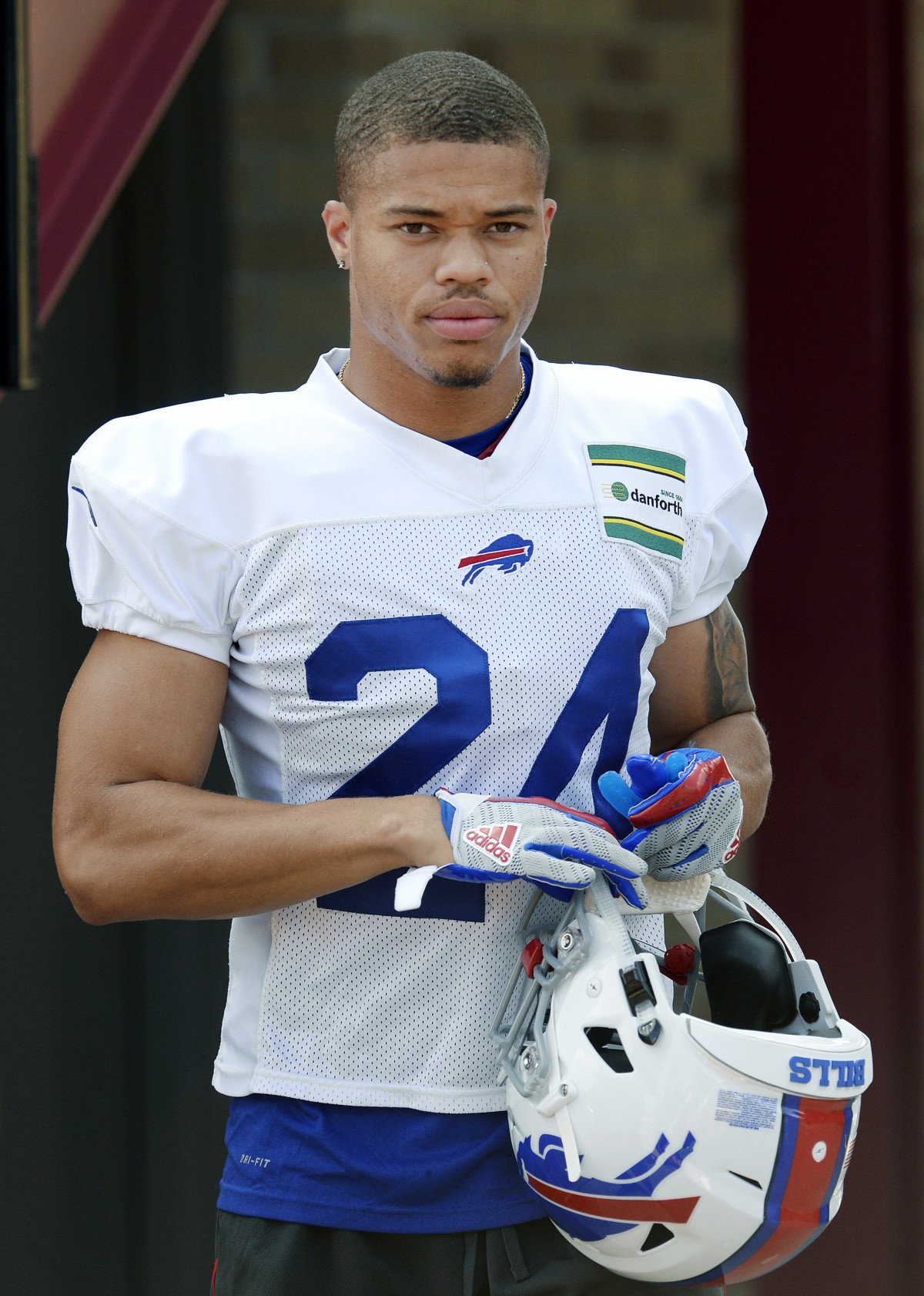 NFL locals: Former Weber State star Taron Johnson makes first career ...