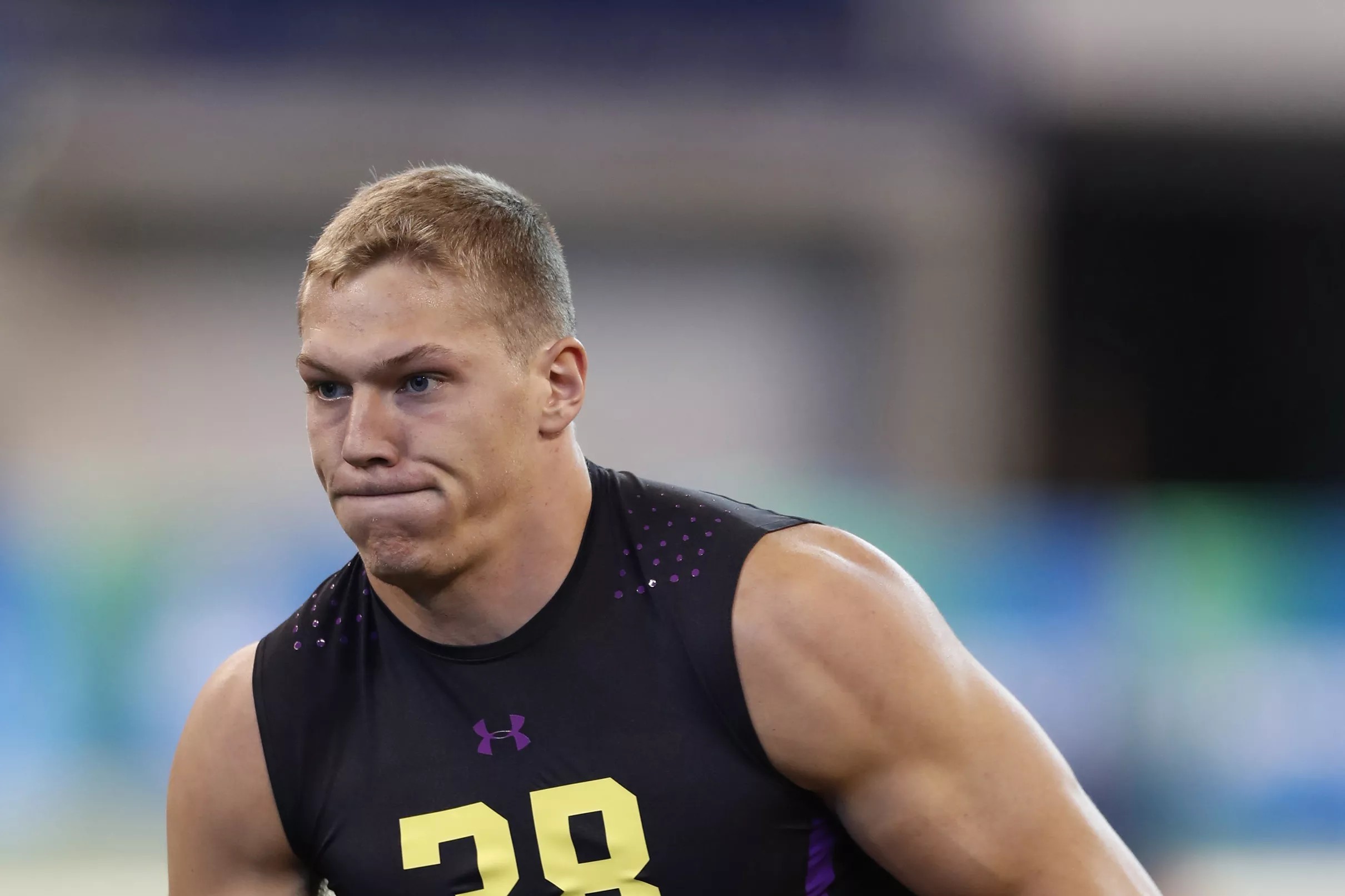 Vander Esch was urged to stay in school by draft advisory board