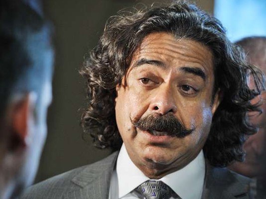 Jags owner Shad Khan gives Curry political committee $100K boost