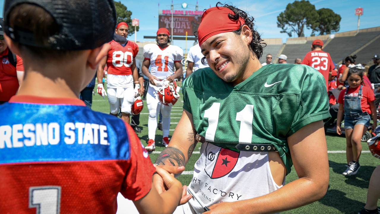 Why was Fresno State QB Jorge Reyna inspired at Derek Carr’s Altar ...