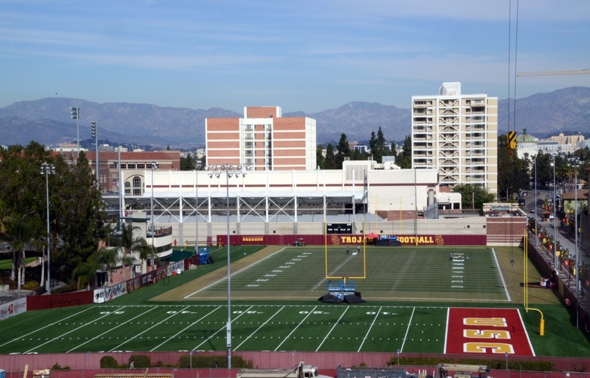 USC Football Recruiting: Official Visit Updates from Twitter