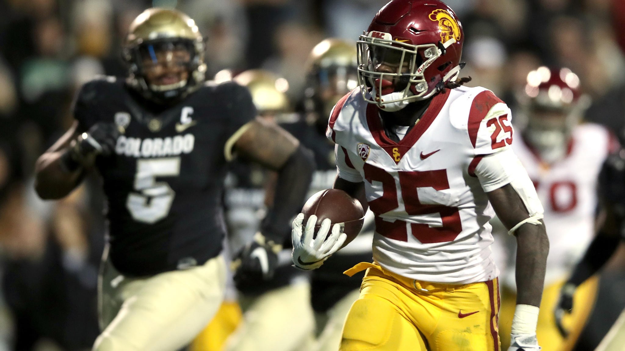 Ronald Jones II runs up USC record book in win over Colorado