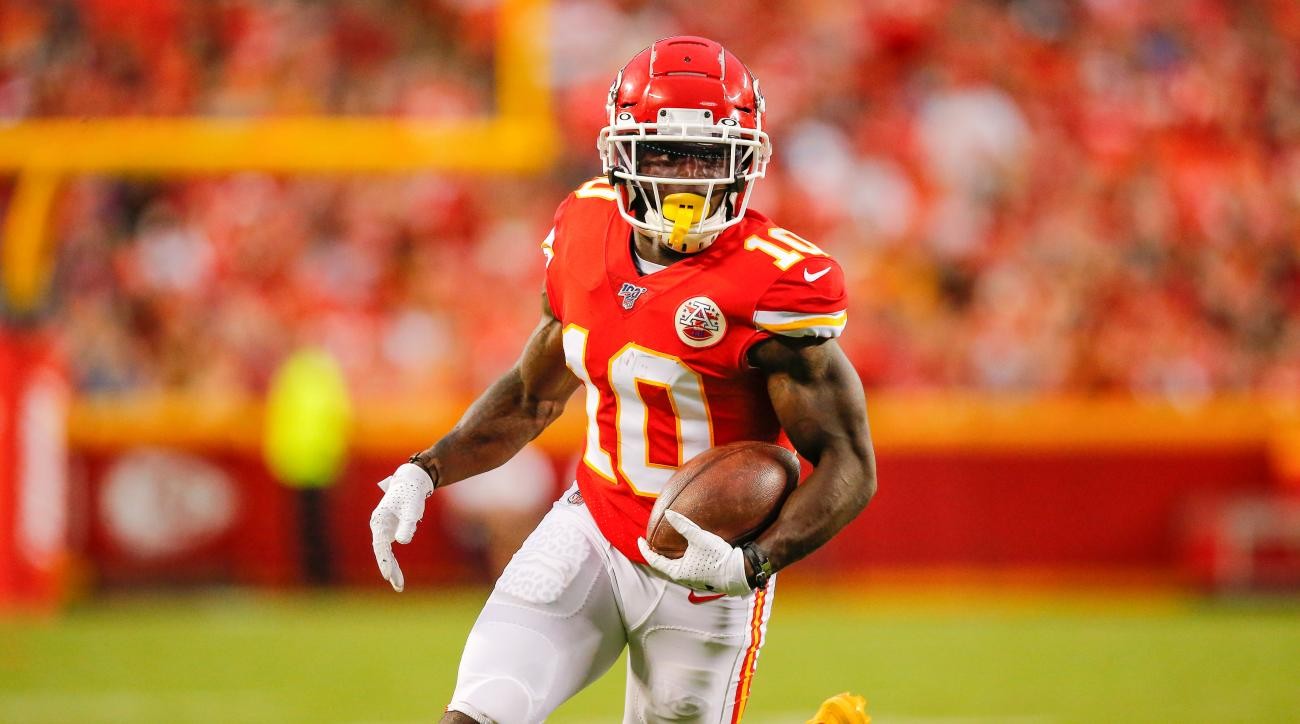 Report: Chiefs WR Tyreek Hill Expected to Miss 4-6 Weeks With Shoulder ...