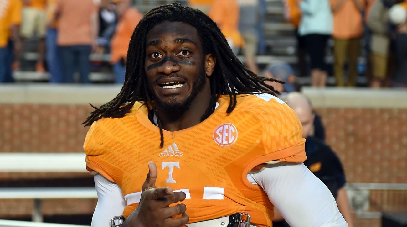 Former Tennessee Linebacker A.J. Johnson Signs With Broncos After ...