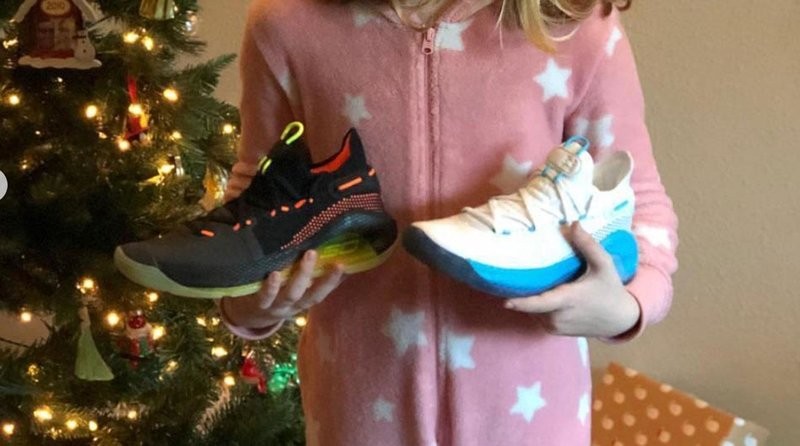 WATCH: Steph Curry Surprises Girl Who Wrote Letter About His Shoes With ...