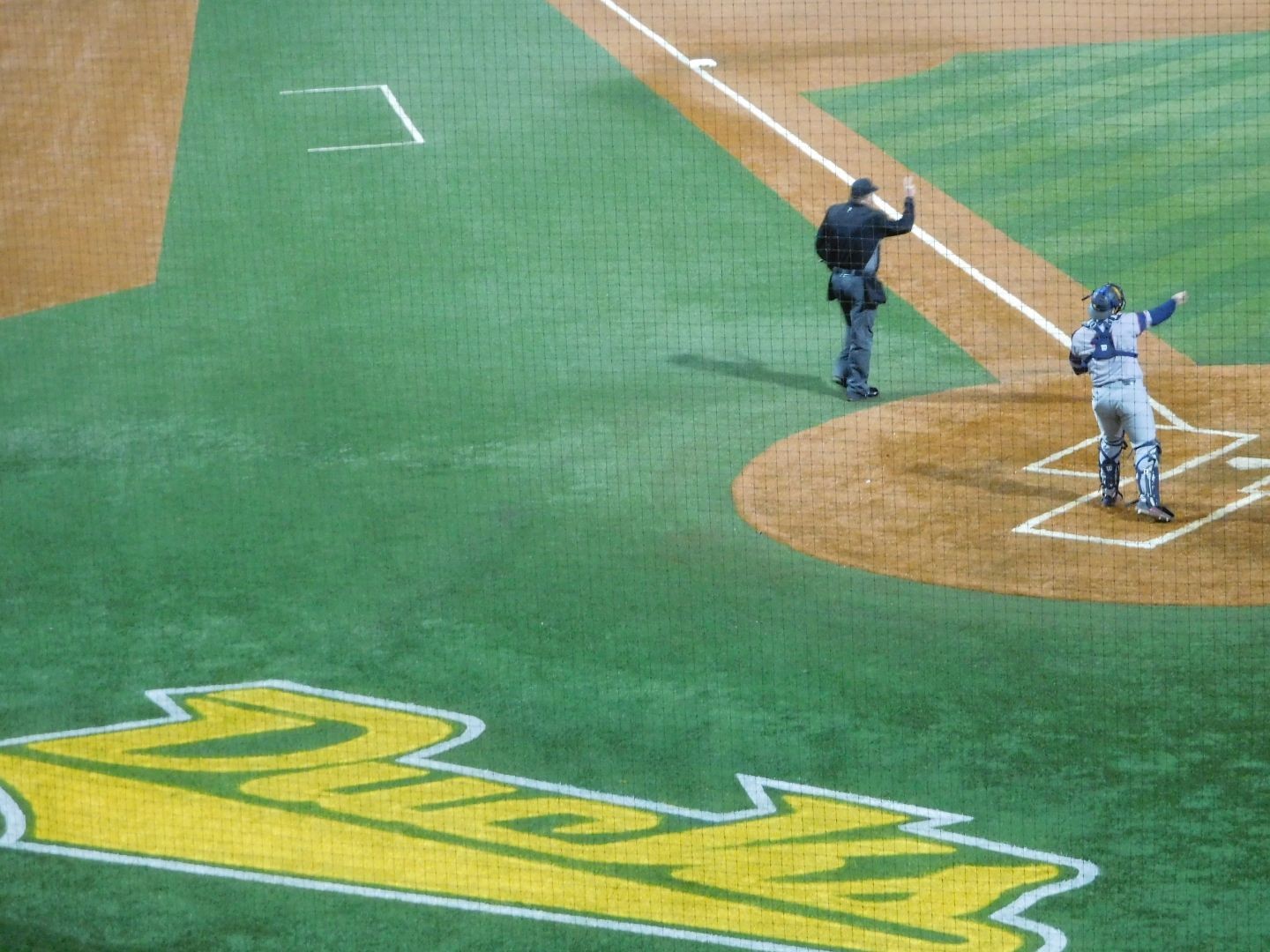 Ryon Healy Goes 0-2 In First Game As Seattle Starting First Baseman