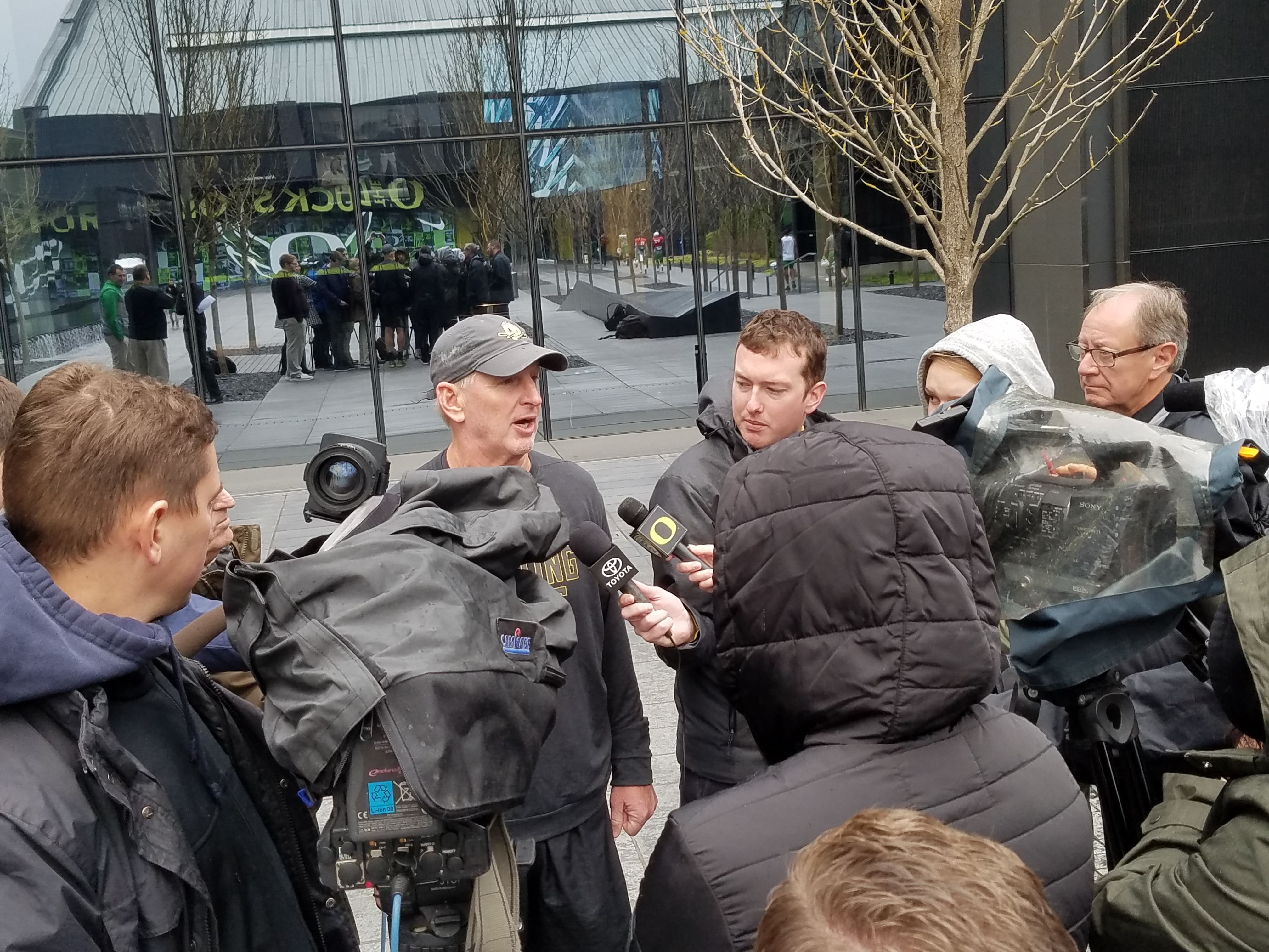 Oregon Football: Defensive Coordinator Jim Leavitt Will Remain With Ducks