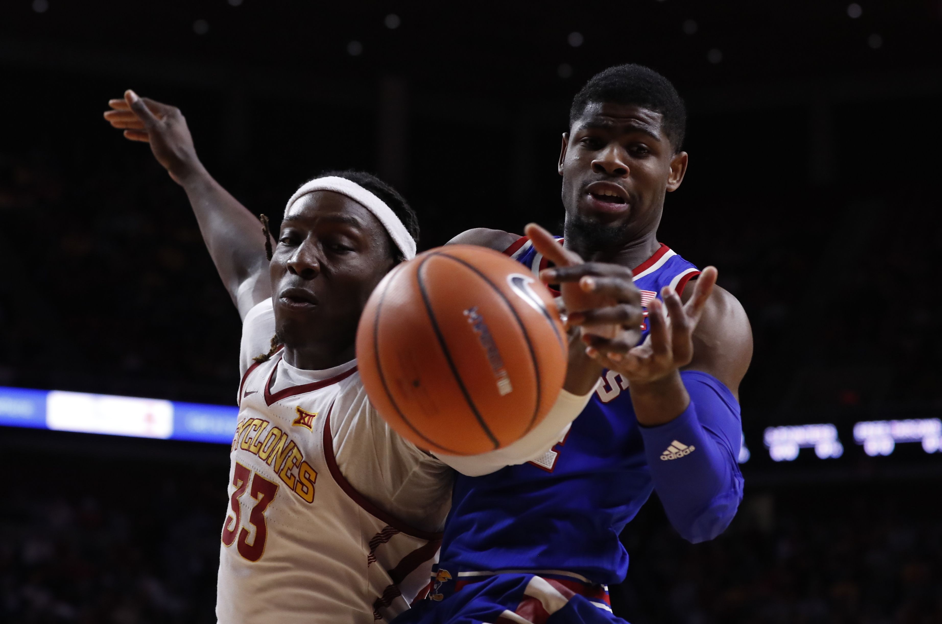 Kansas basketball: One stat stood out in victory over Cyclones