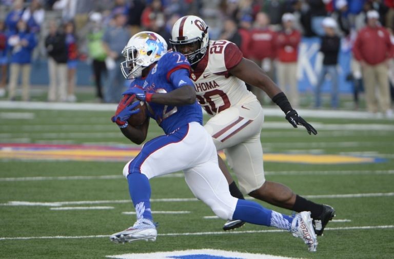 Kansas Football: Arkansas Running Back Transferring to KU?
