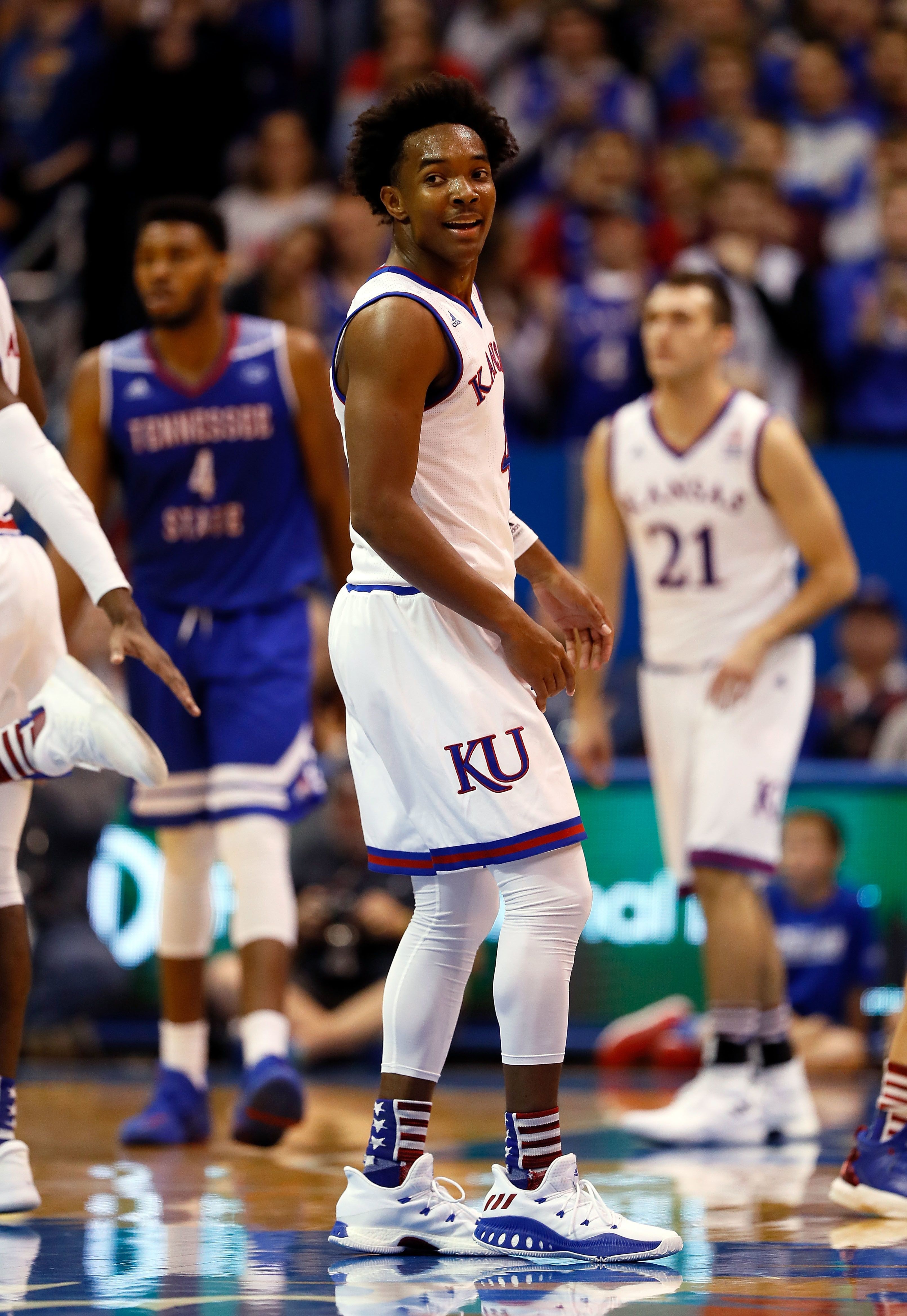 Kansas basketball: Jayhawks open the season with runaway win