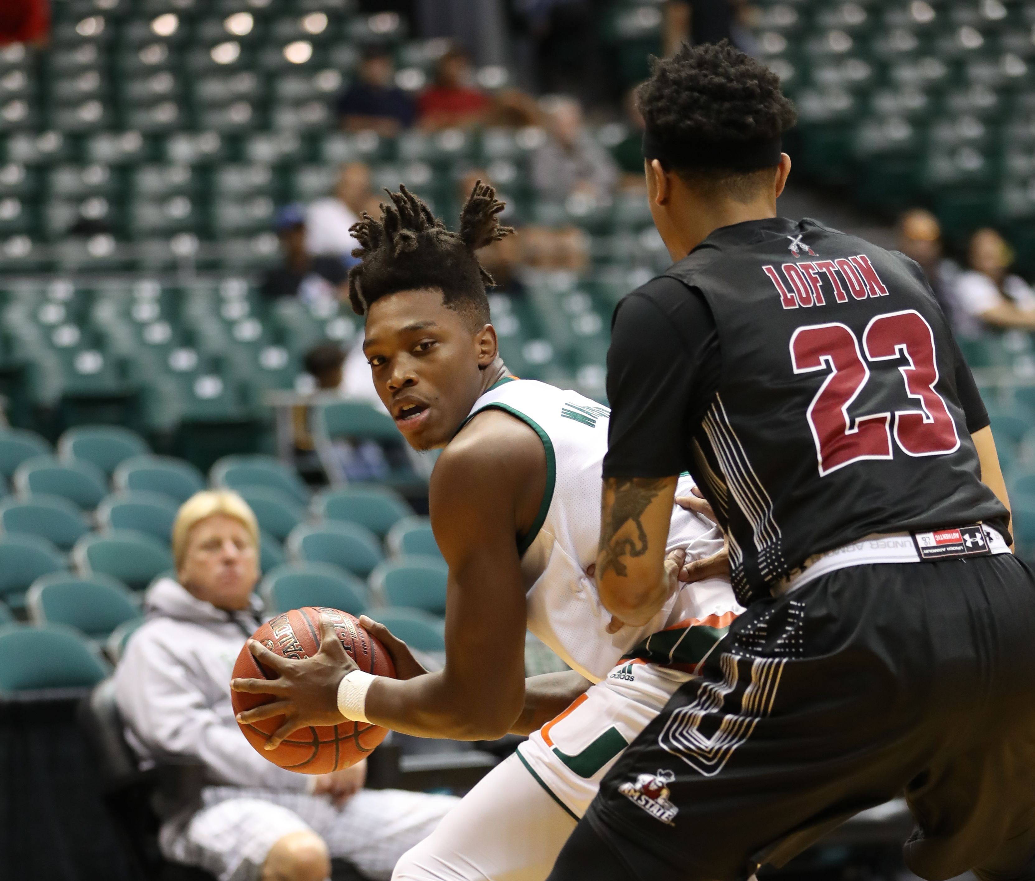 Miami Hurricanes lineup Change: Walker starts for Vasiljevic