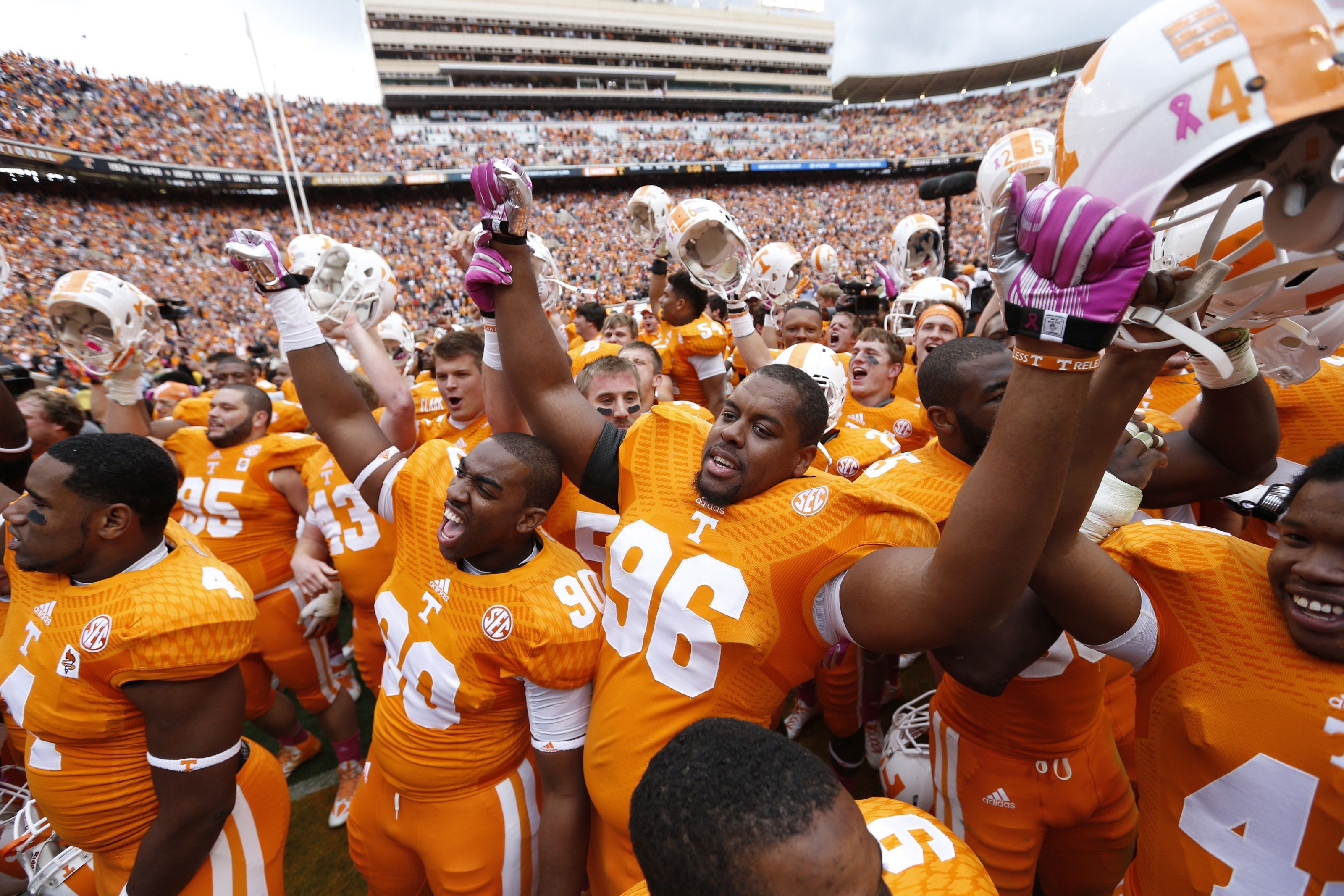Tennessee football: All-orange jerseys are good luck for Vols this decade