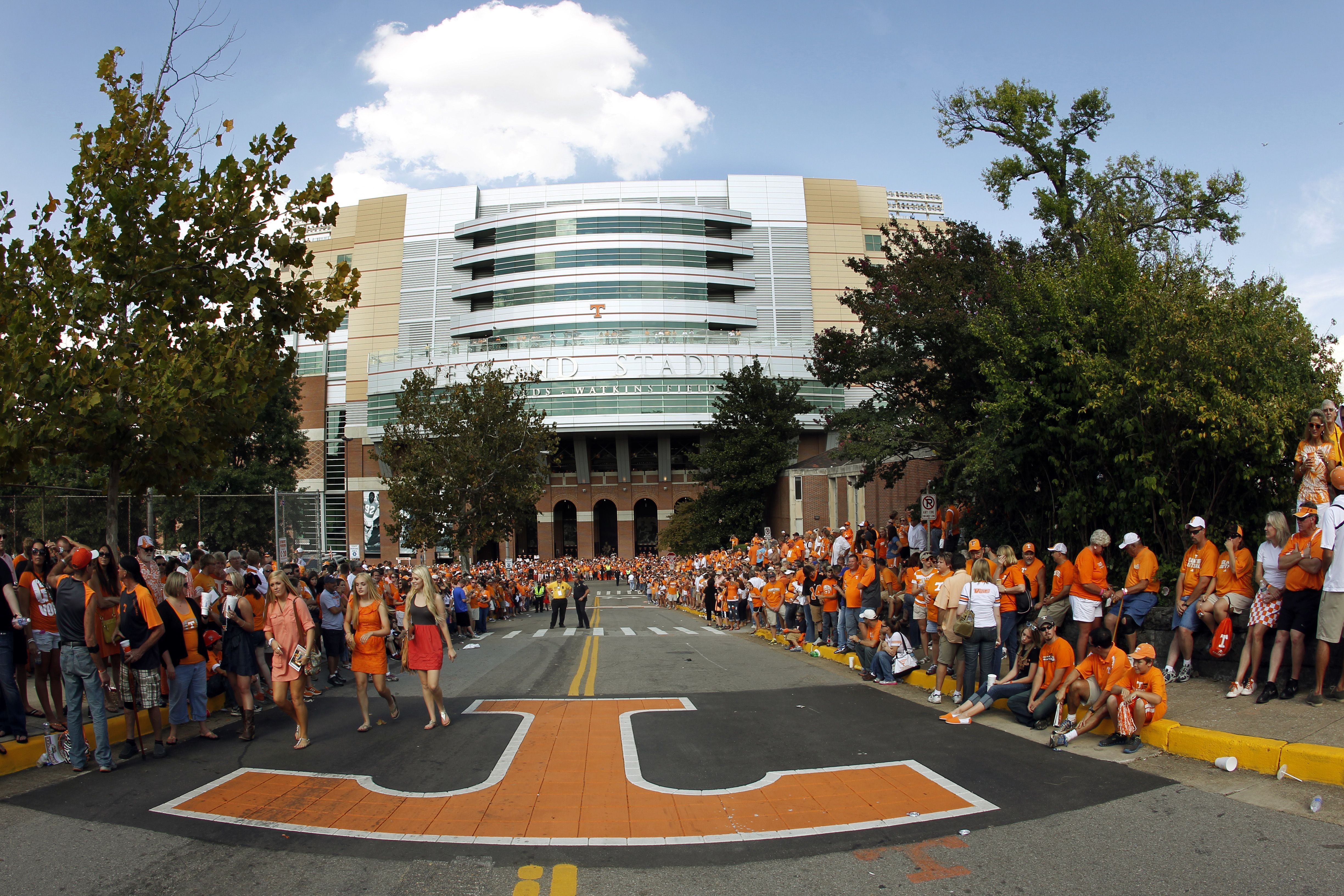 Tennessee football recruiting: 5 Vols commits who could contribute ...