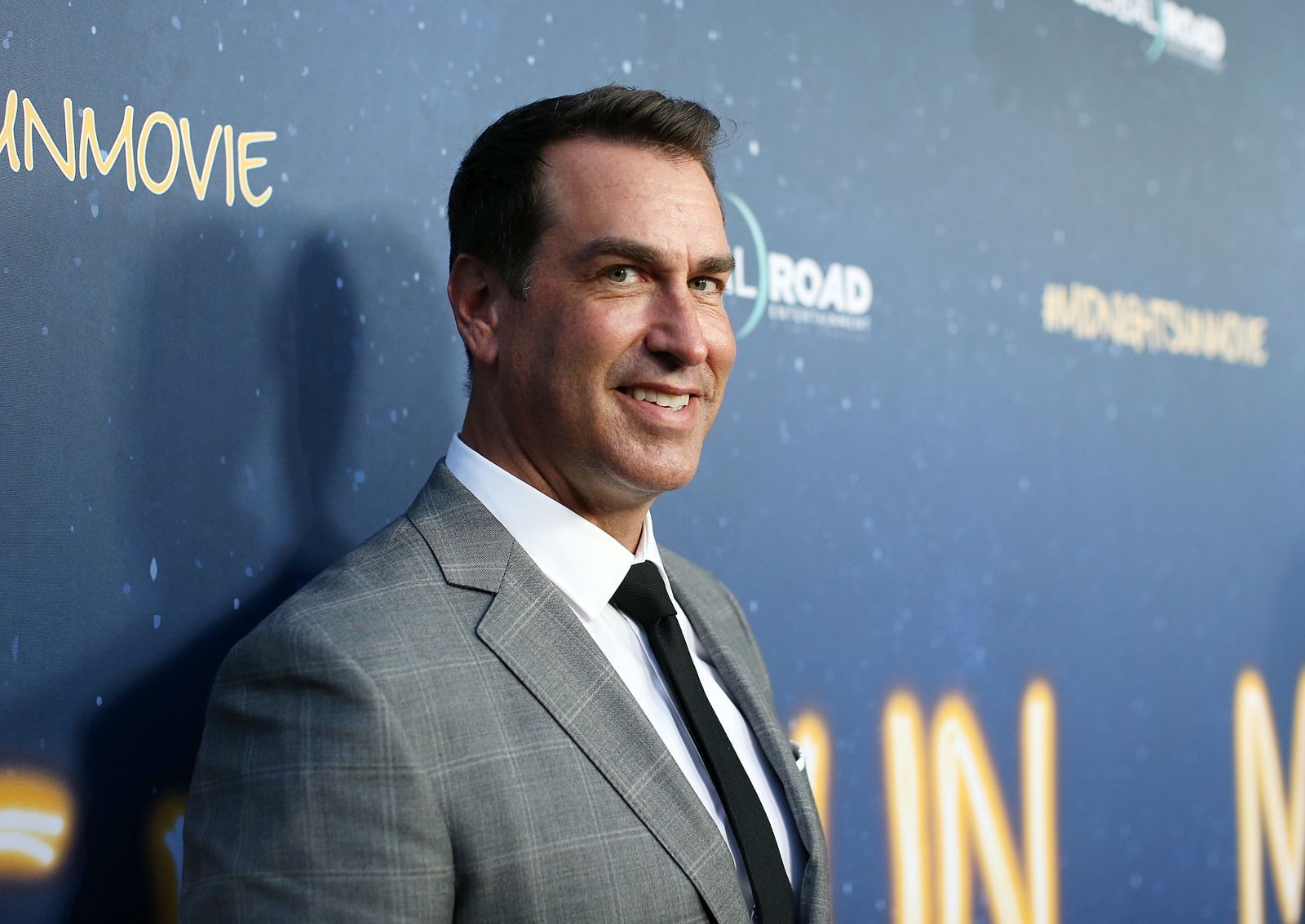 Rob Riggle shares in Patrick Mahomes hype with rest of Chiefs fans