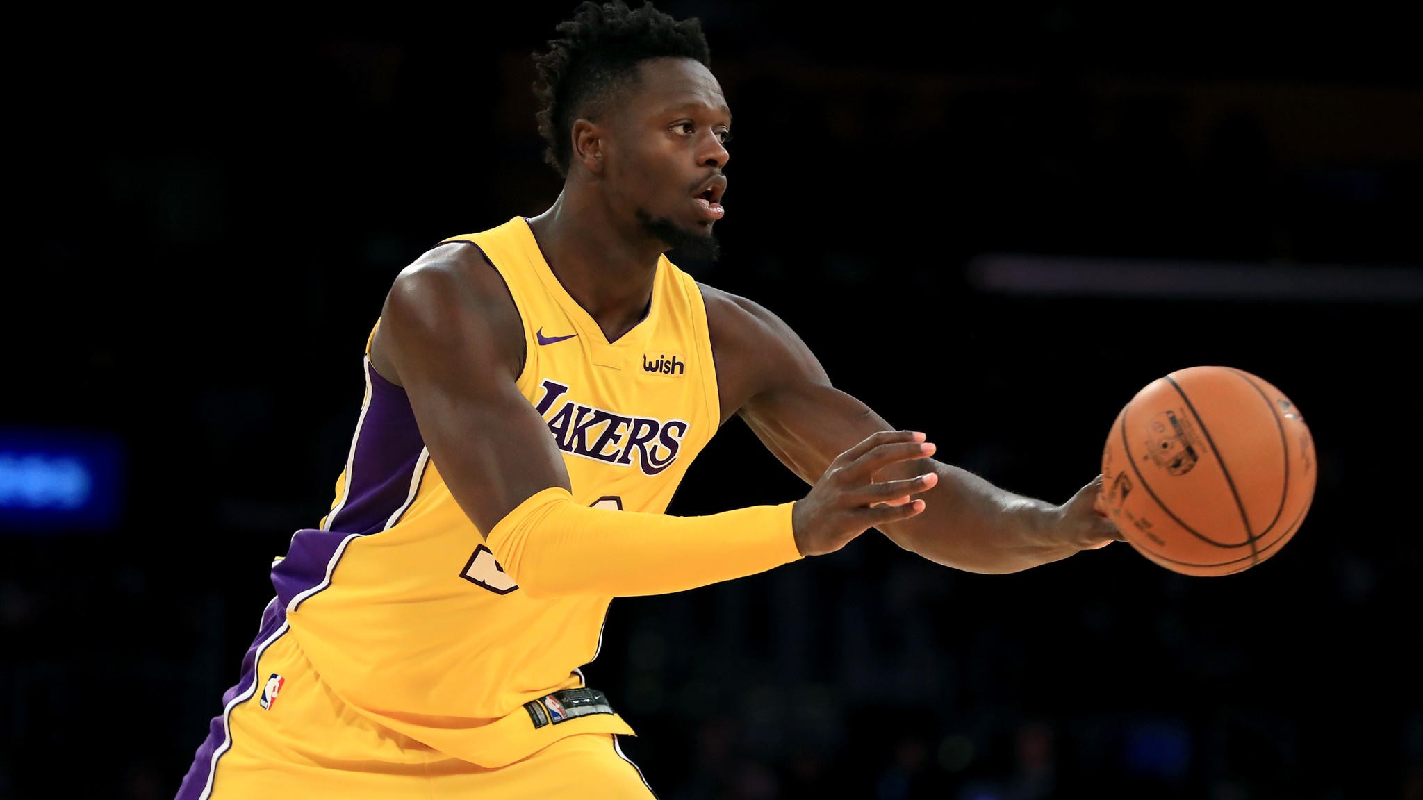 Lakers! What’s happening with the Lakers’ handling of Julius Randle?