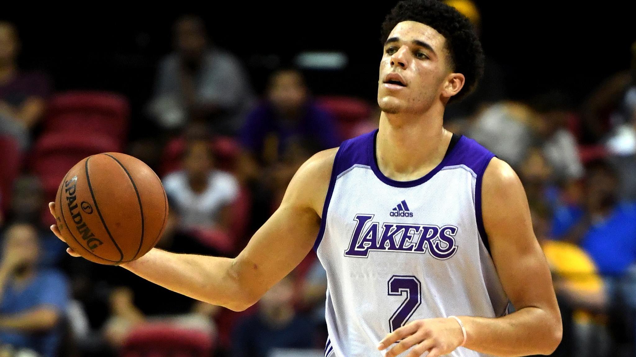 Rookie point guard Lonzo Ball shines on the first night of Lakers ...