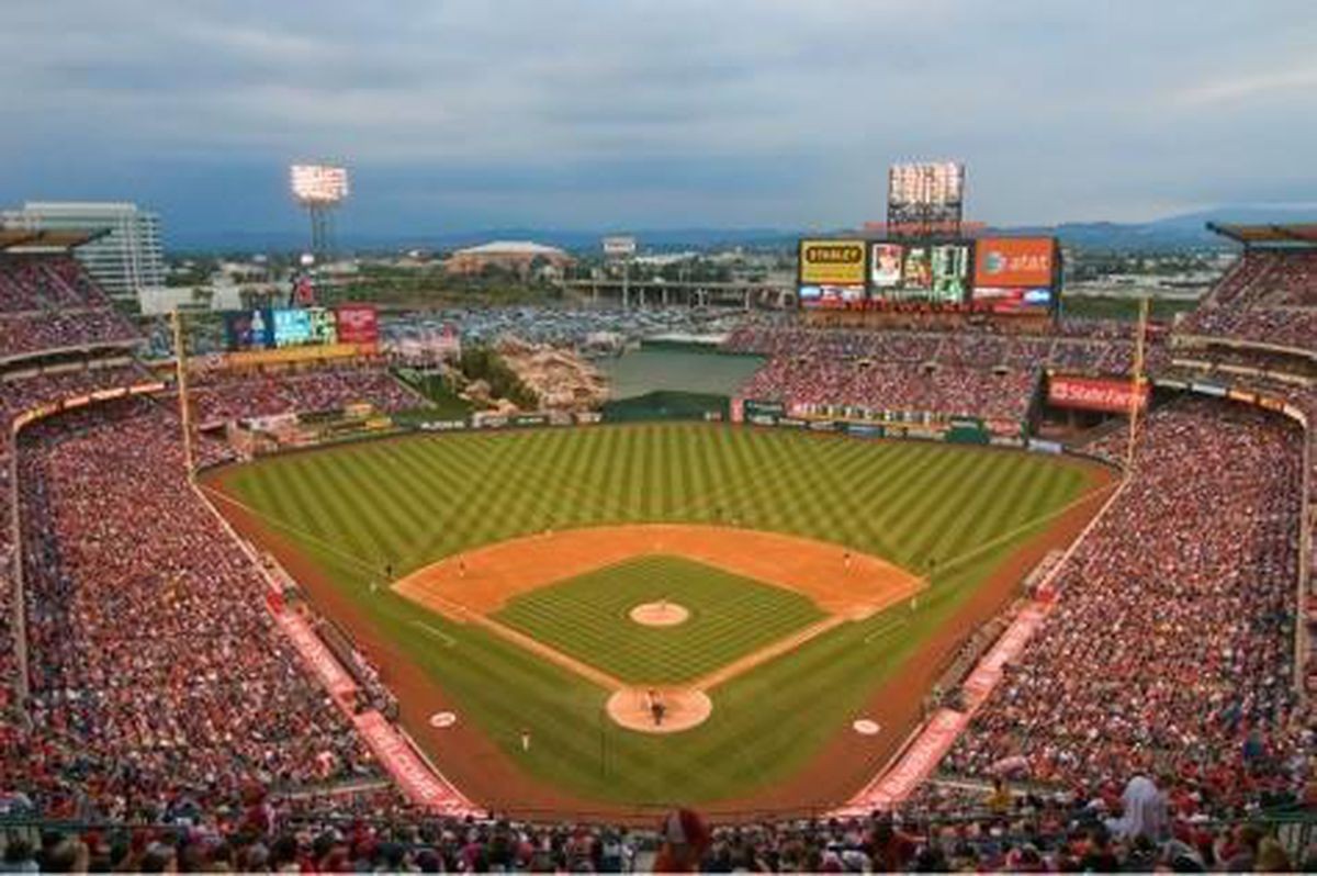 Lower right-field fence in Angel Stadium could yield more home runs