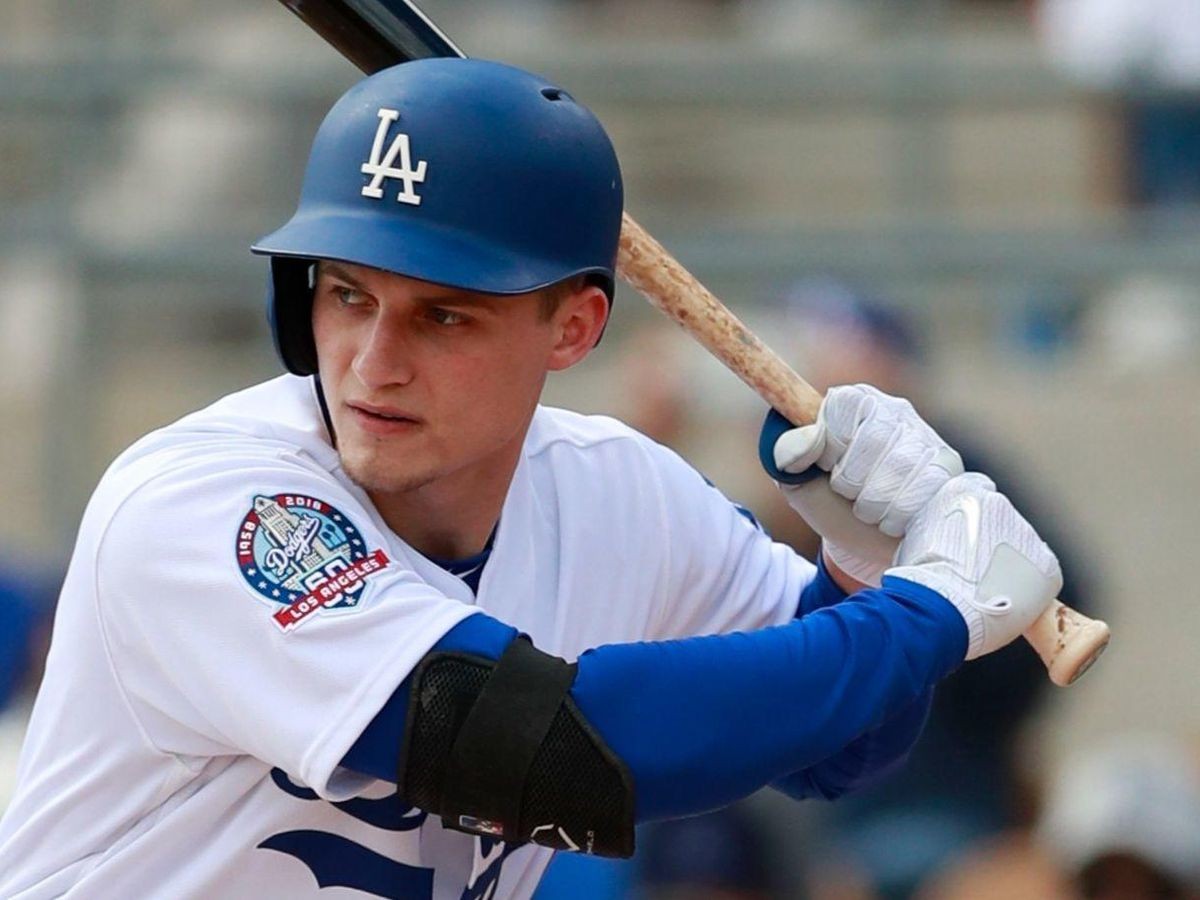 Dodgers renew contracts of Corey Seager and Cody Bellinger