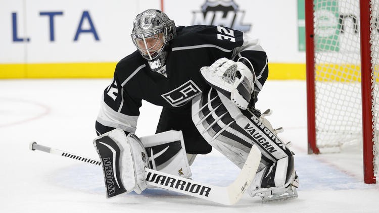 Kings goalie Jonathan Quick is pursuing all-time record