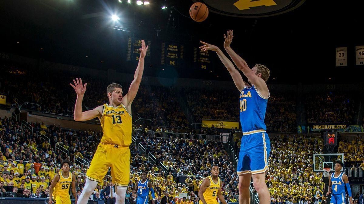 UCLA's Thomas Welsh is having fun with his new long-range offensive ...