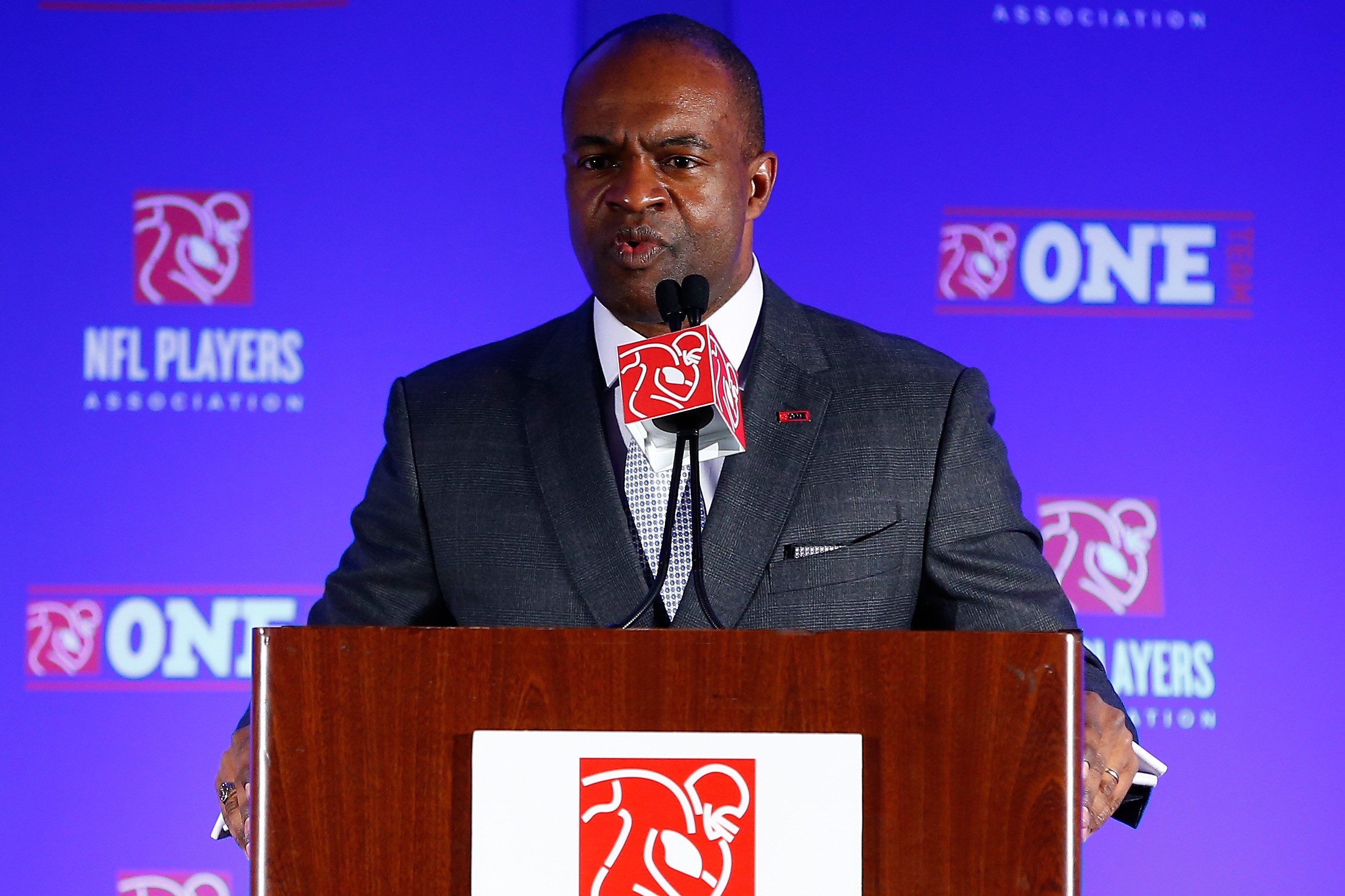 DeMaurice Smith Will Tell Players Not to Go to Bears If Workers Comp ...