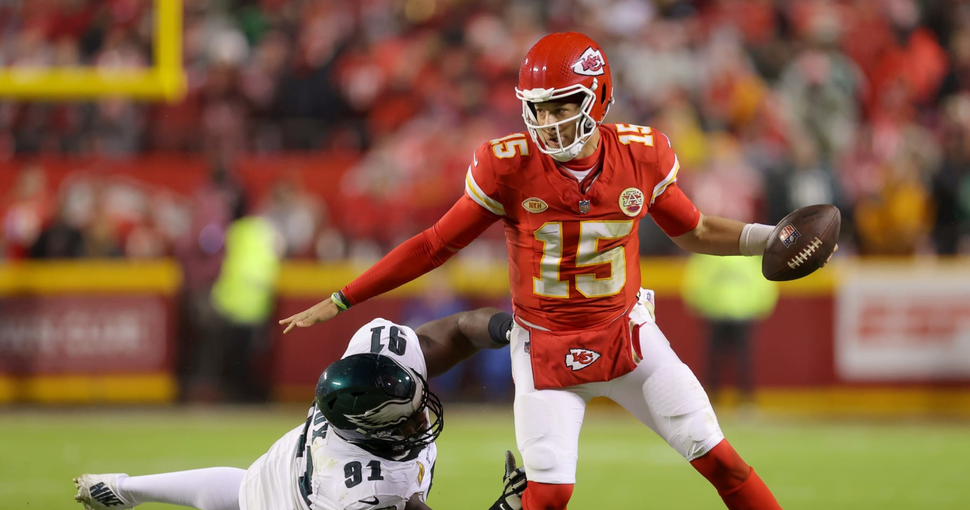 Patrick Mahomes, Chiefs Lose to Eagles as NFL Fans Rip Marquez Valdes ...