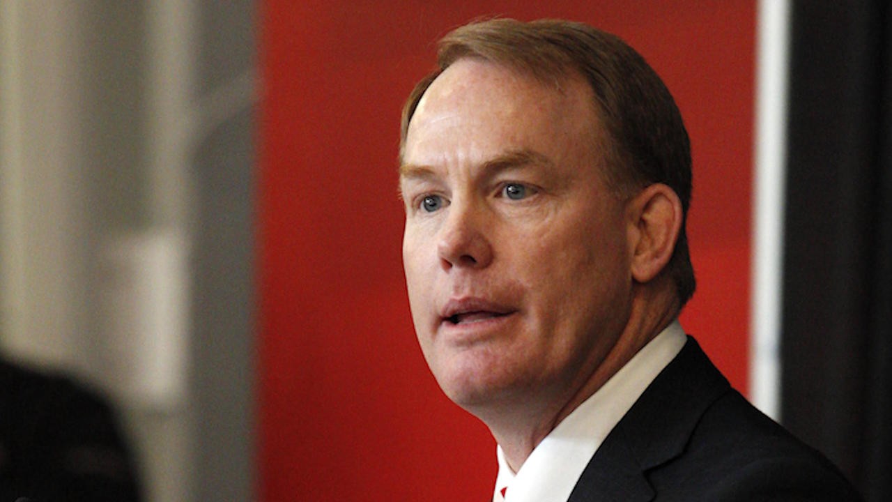 Former Nebraska great Dave Rimington named interim athletic director