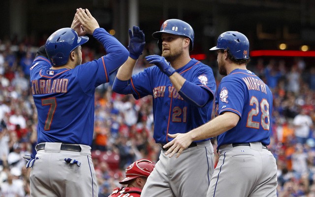 Mets clinch NL East, first playoff berth since '06