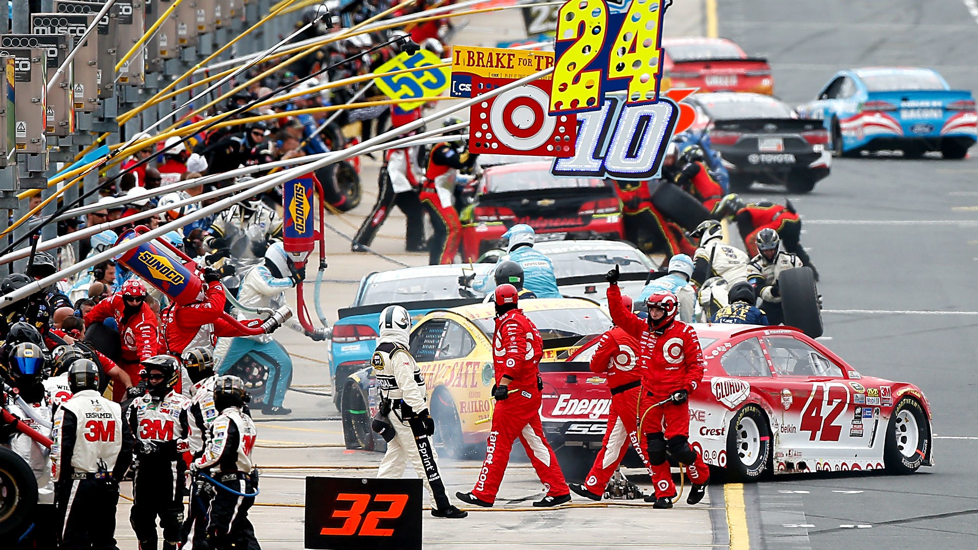 All-Star Race lineup: 20-car field starts run for $1 million
