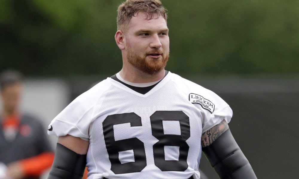 Eric Kush handles starting RG duties for a third consecutive practice