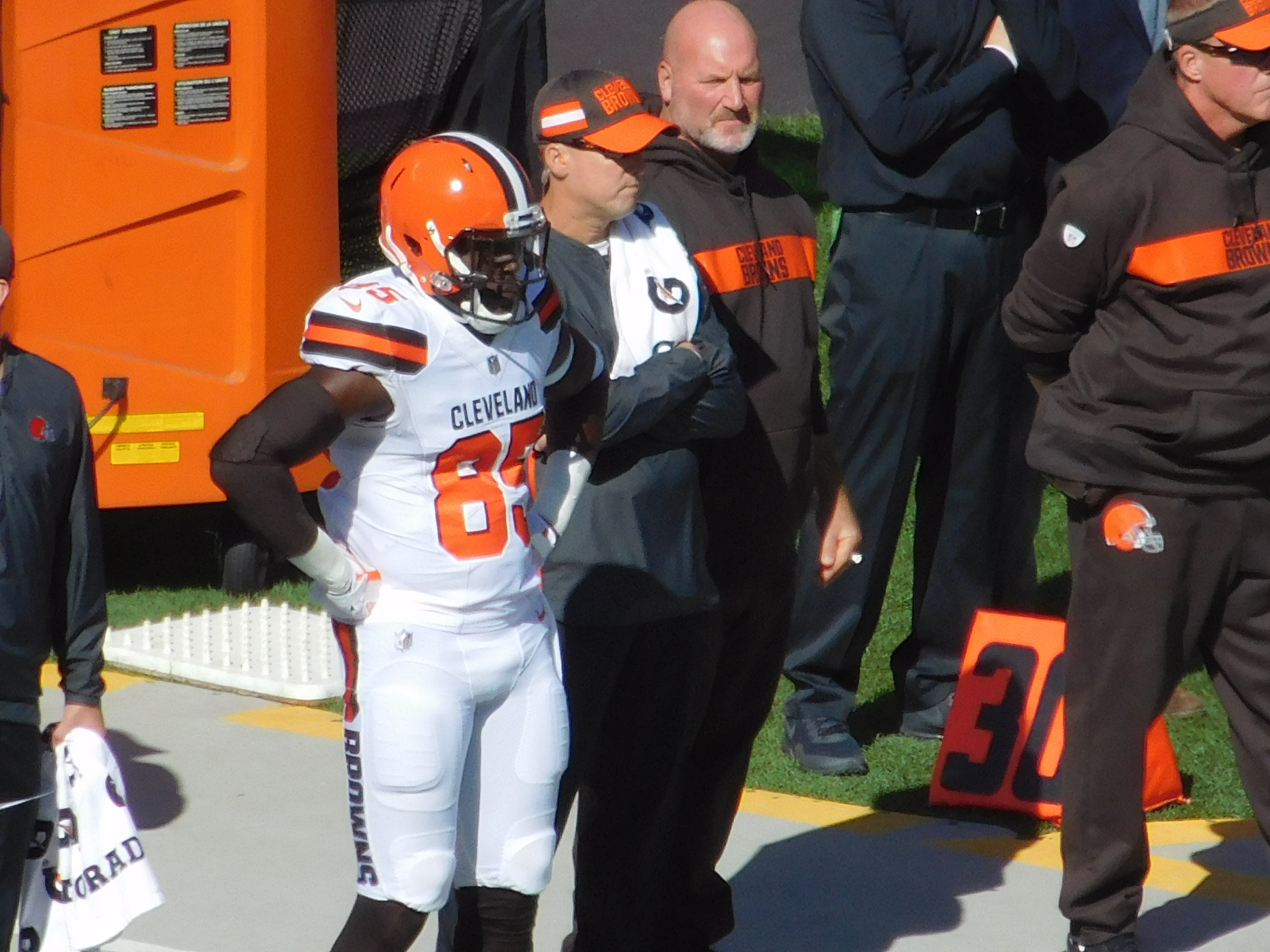 Browns TE David Njoku Dealing with a Wrist Injury; May Require Surgery