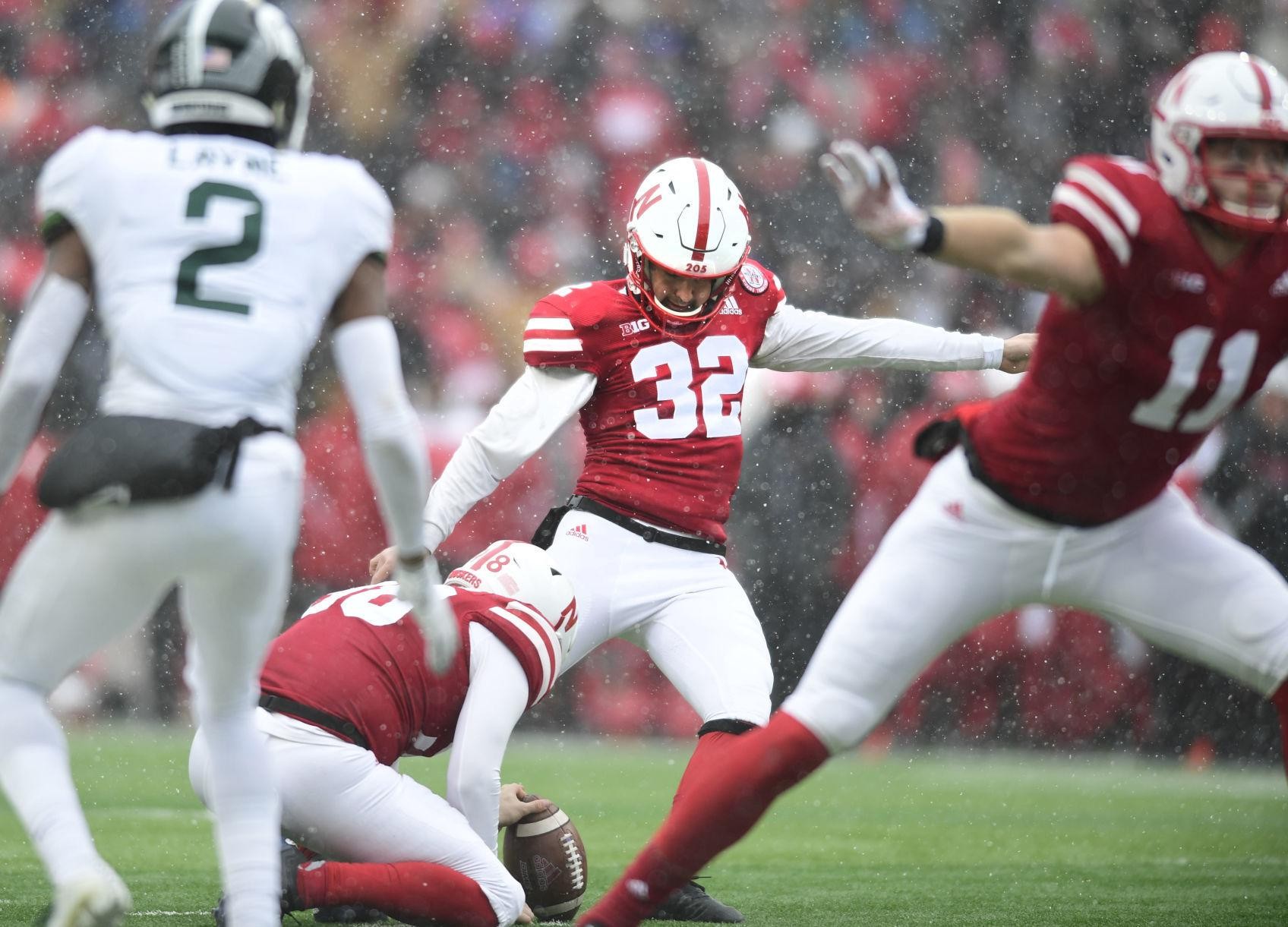 A place-kicker sidelined by injury? 'I've never seen this before,' NU ...
