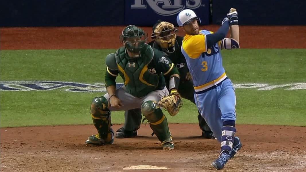 Longoria, Rays beat A's 6-5 in 10 to open doubleheader
