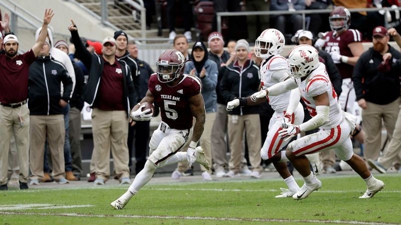 Aggies run past Rebels 38-24