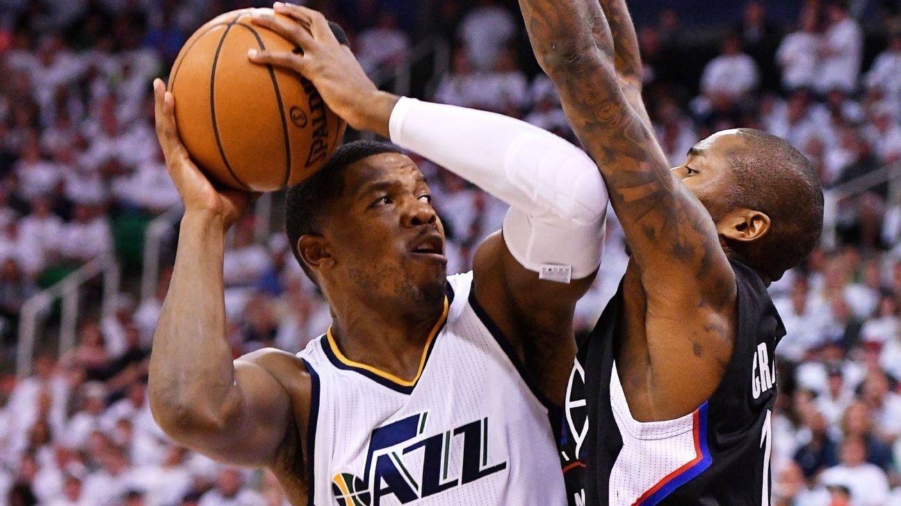 Rockets sign Joe Johnson for remainder of season