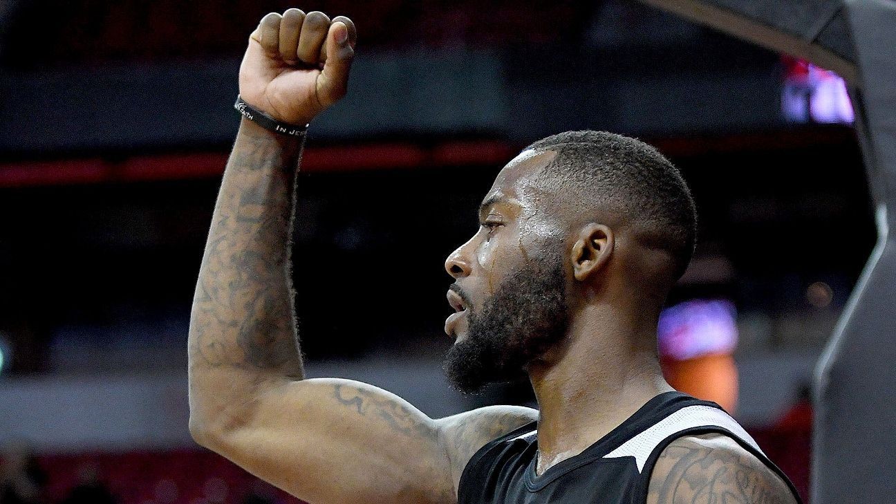 Free agent guard Jonathon Simmons will sign with Orlando