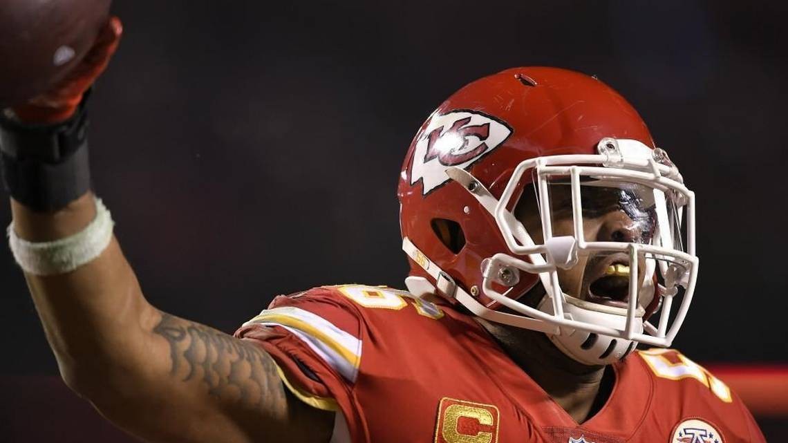 Chiefs say goodbye to veteran linebacker Derrick Johnson
