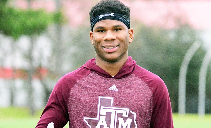 4-star S Jordan Moore ‘100 percent’ committed to Texas A&M, regardless ...