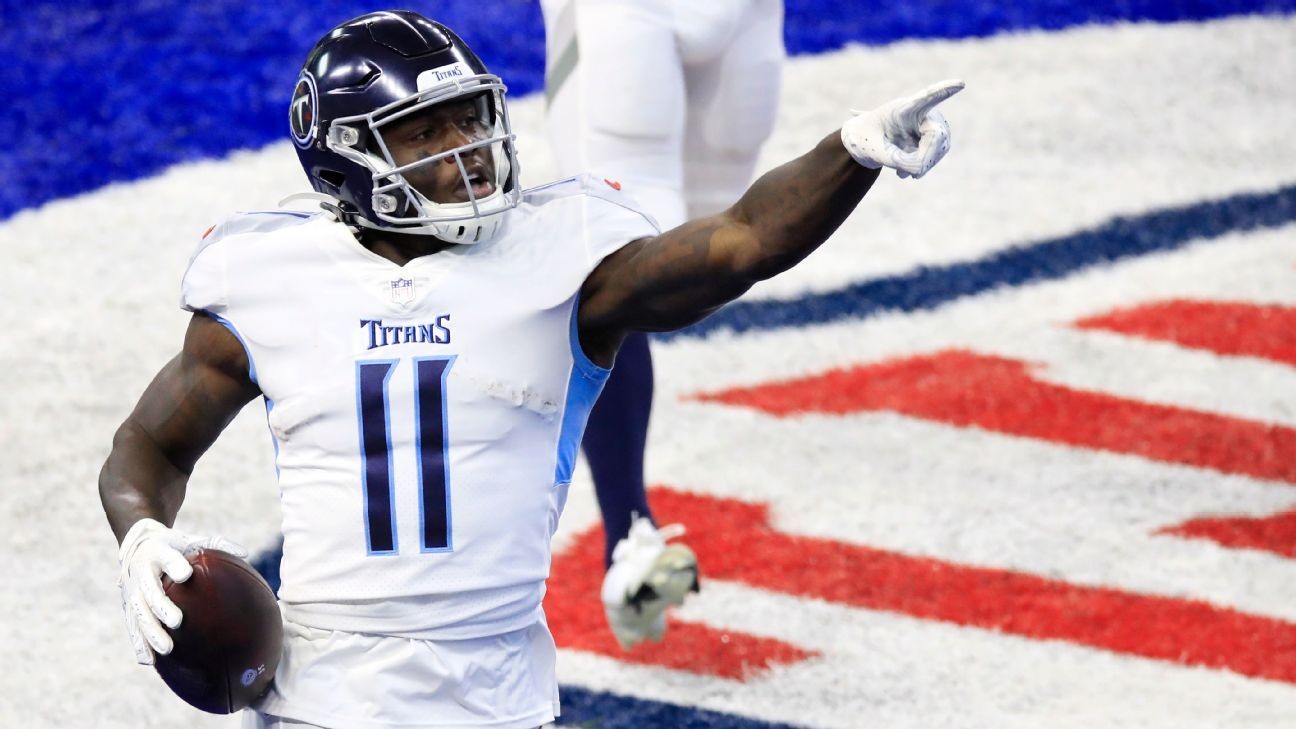 A.J. Brown takes short pass the distance for Titans touchdown
