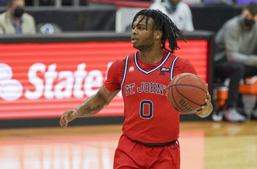 St. John’s basketball hangs on for victory after fast start against DePaul
