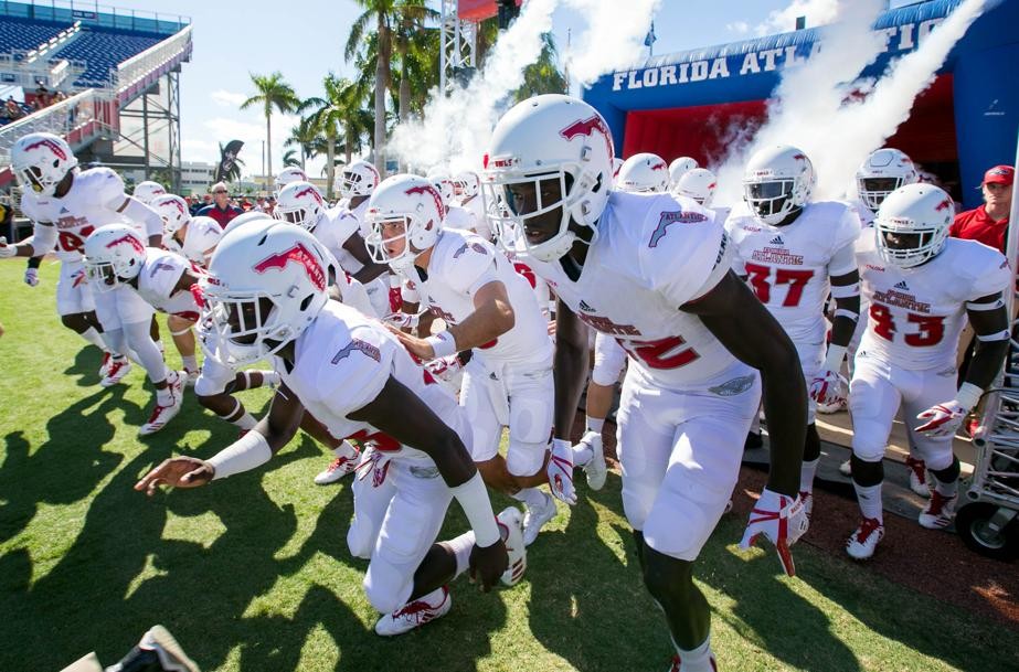 Florida Atlantic football ranked No. 24 in nation by Sports Illustrated