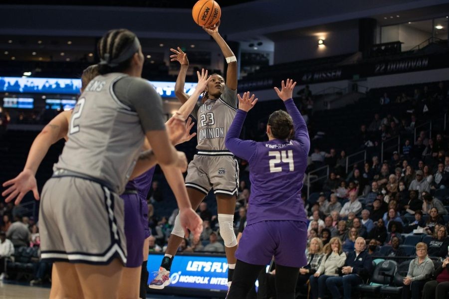 Lady Monarchs Come Up Short in Overtime Against James Madison 73-68