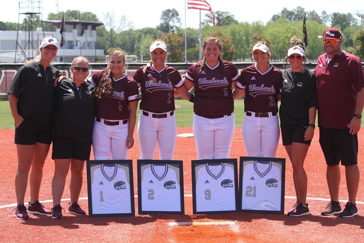 ULM Breaks Losing Streak with 8-5 win on Senior Day